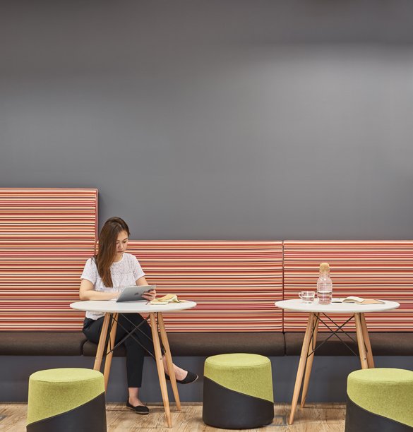 Office Design Projects in Singapore: Carlson Wagonlit Travel | Unispace